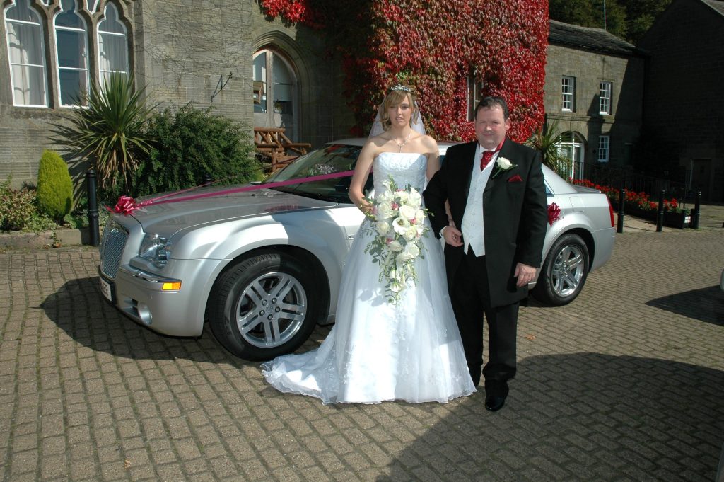 Silver Chrysler 300 - ASL Limousines
